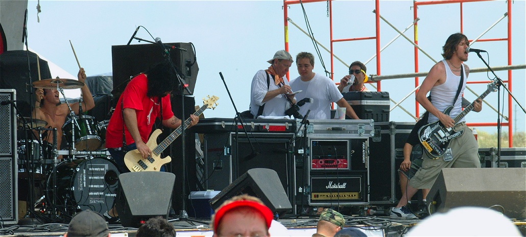 C-101 C-Sculptures 2003 - smile empty soul